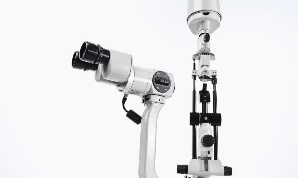 OB ZADAR: Erste banka donirala 200.000,00 kn Odjelu za oftalmologiju i ...