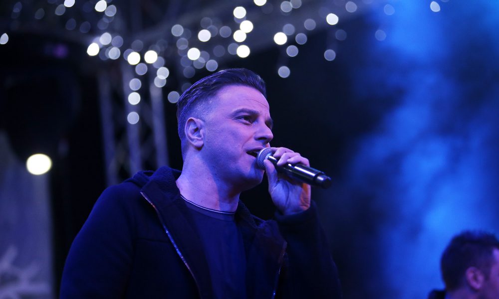 Večer hitova na Adventu u Zadru – nastupa Ivan Zak – Z NET