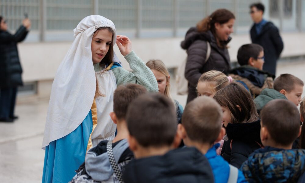 FOTOGALERIJA / Promenada sv. Lucije na Adventu u Zadru – Z NET