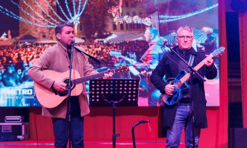FOTOGALERIJA / Nastup Krešimira Perovića i Ante Radosa na Adventu u ...