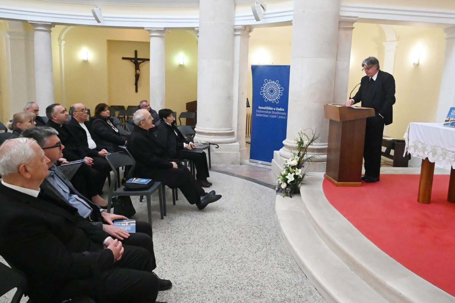 FOTO / Predstavljena spomen-knjižica msgr. Želimira Puljića, „In ...